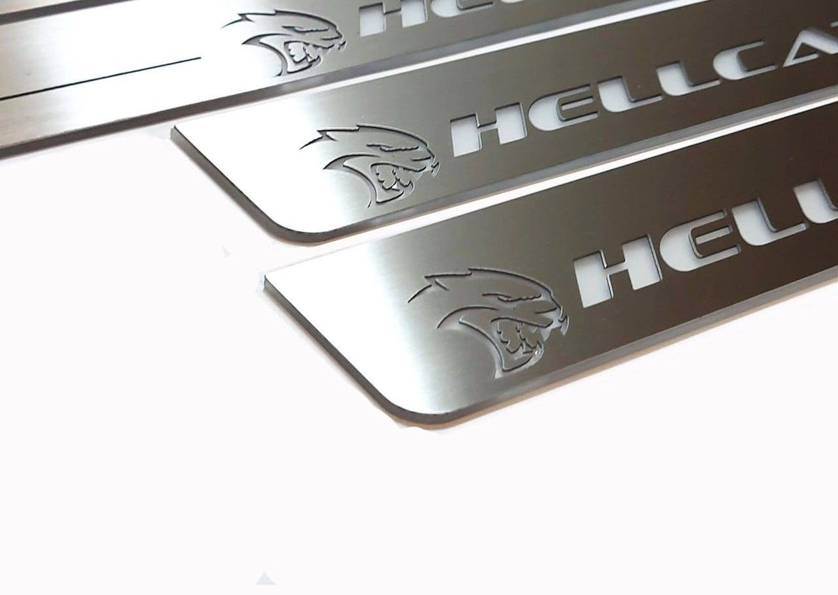 Chrysler 300C II 2011+ Door Sill Led Plate With HELLCAT Logo – decoinfabric